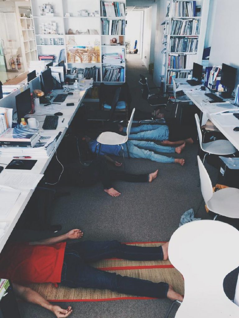 Napping Culture in Vietnam Surprised Their Japanese Colleague, " Is it ...