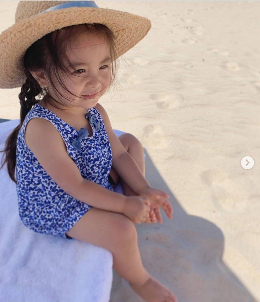 Japanese Baby Girl With Impressive Voluminous Hair Has Grow Up To a ...